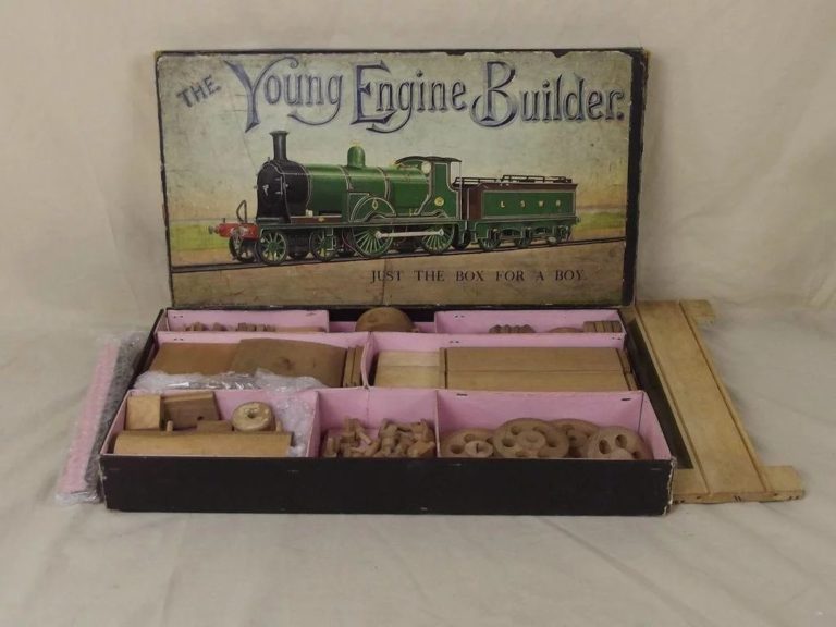 1900's The Young Engine Builder Locomotive Construction Set - Sally ...