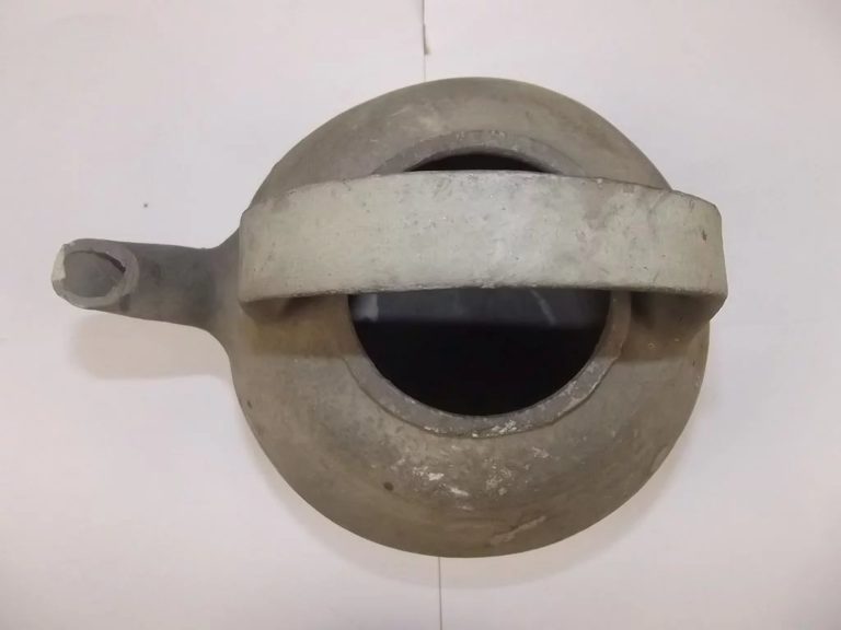 Circa 100 BC Chinese Han Dynasty Kettle - Sally Antiques