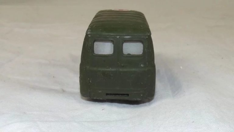 Corgi 414 Bedford Military Ambulance - Boxed - Sally Antiques
