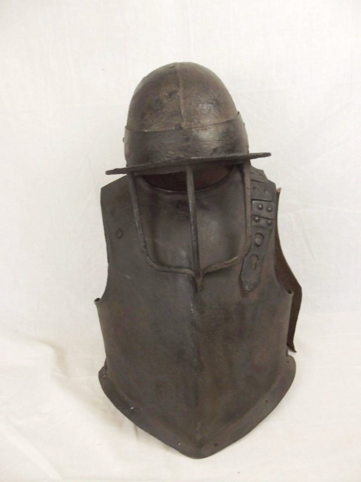 Mid 17th Composite North European Harquebusiers Armour - Sally Antiques