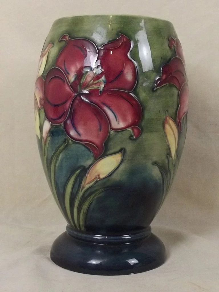 Moorcroft Clematis Pattern Pottery Vase - Signed - Late Queen Mary ...