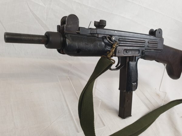 Uzi 9mm Sub Machine Gun Deactivated To Current Standards Circa 1960 ...