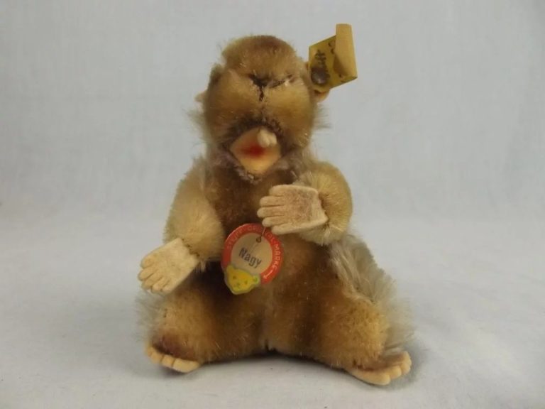 Vintage Steiff Beaver Plush Toy ‘Nagy’ 1950’s - Sally Antiques