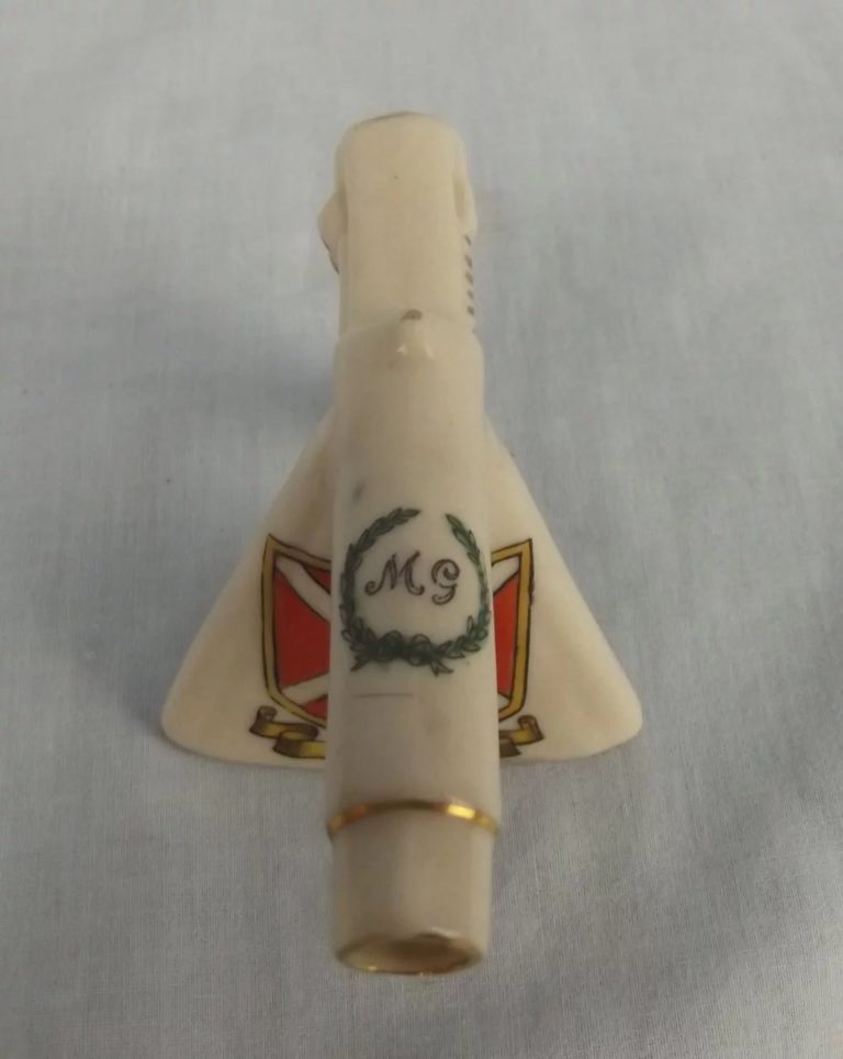 WW1 Carlton Crested China Model Of British Machine Gun - Leven - Sally ...