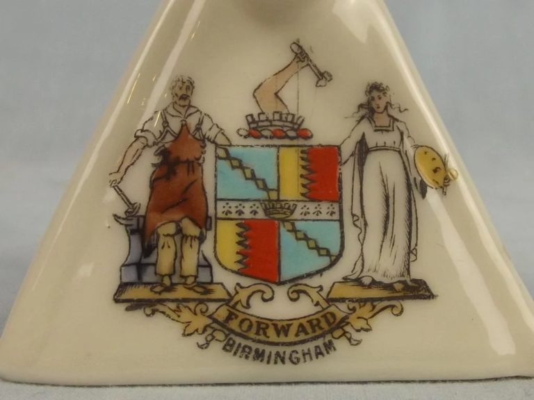 WW1 Carlton Crested China Model Of British Machine Gun - Birmingham ...