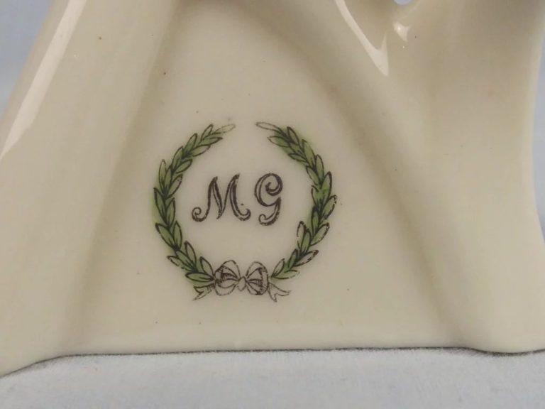 WW1 Carlton Crested China Model Of British Machine Gun - Birmingham ...