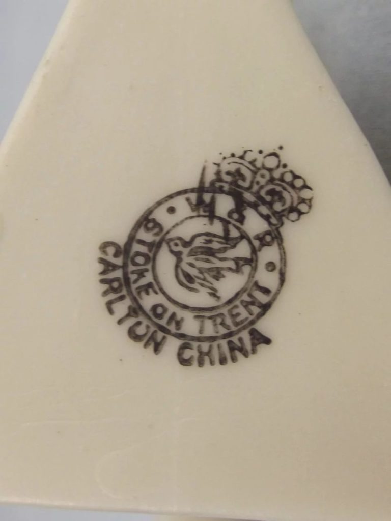 WW1 Carlton Crested China Model Of British Machine Gun - Birmingham ...