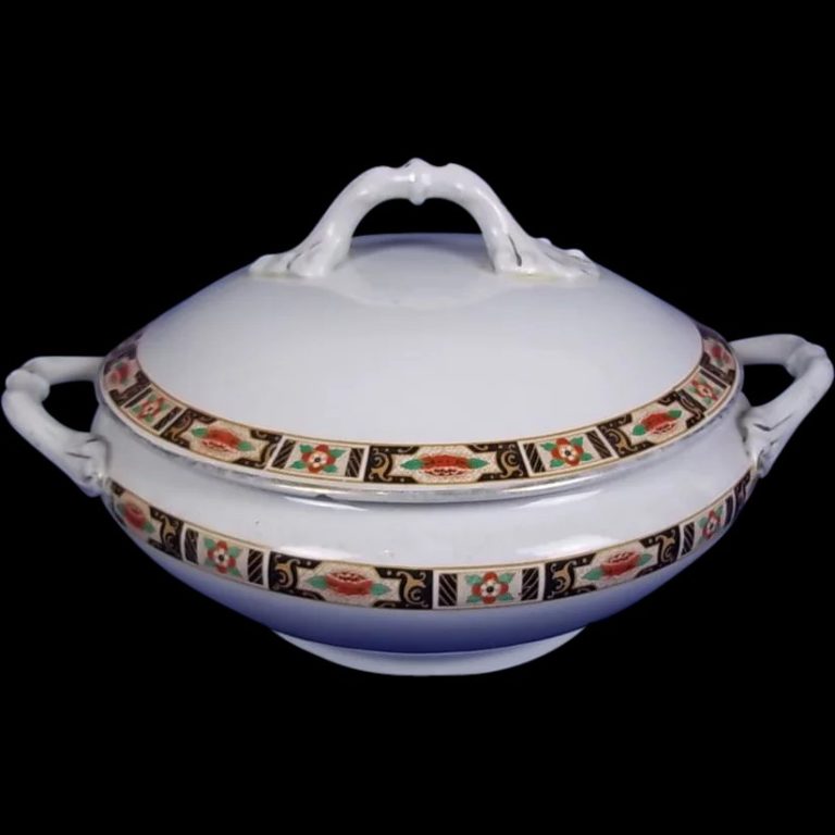c1920 Wilton Ware Serving Dish With Cover - Sally Antiques