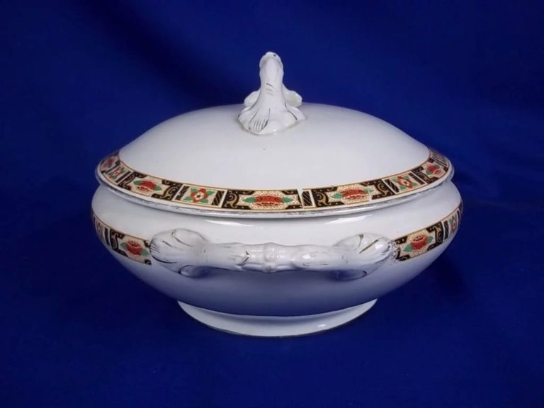 c1920 Wilton Ware Serving Dish With Cover - Sally Antiques