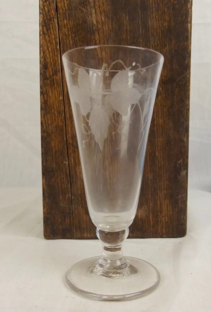 Georgian Rounded Knop Etched Dwarf Ale Glass - Sally Antiques