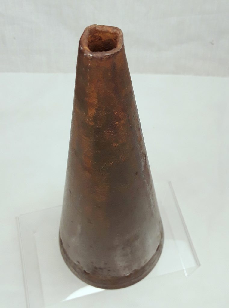 1942 105mm M14 Shell Case - Sally Antiques
