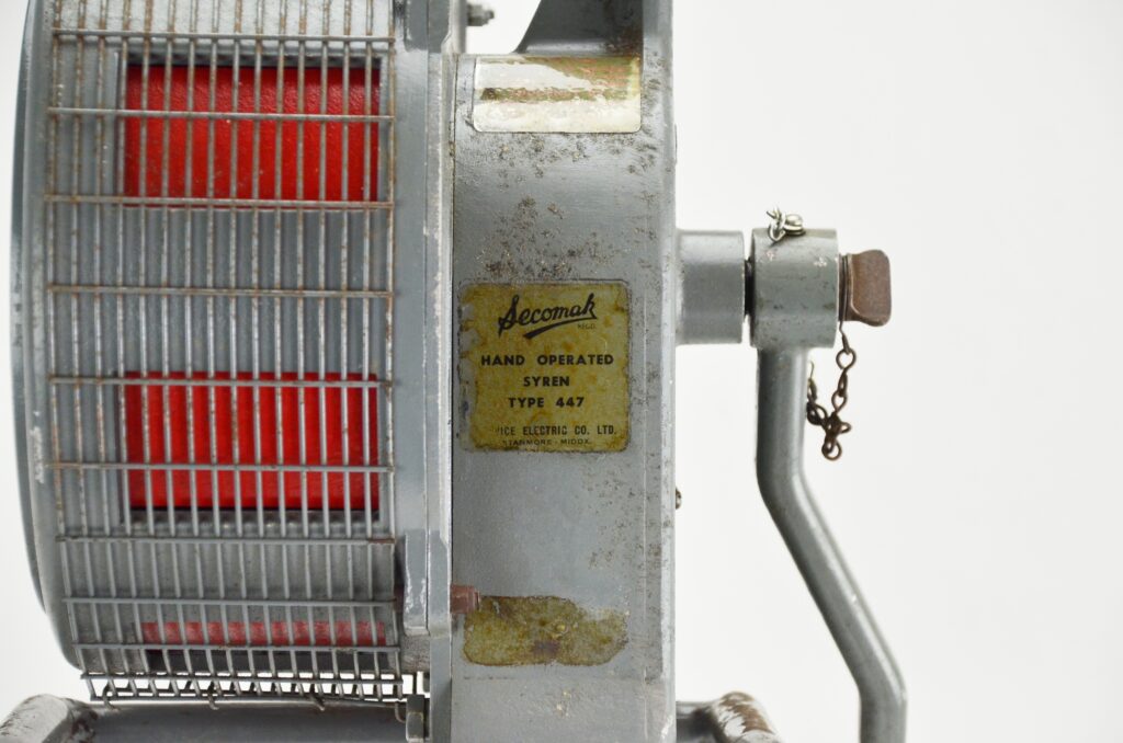 Original Secomak Hand Operated Siren Type 447 with ARP Whistle - Sally ...