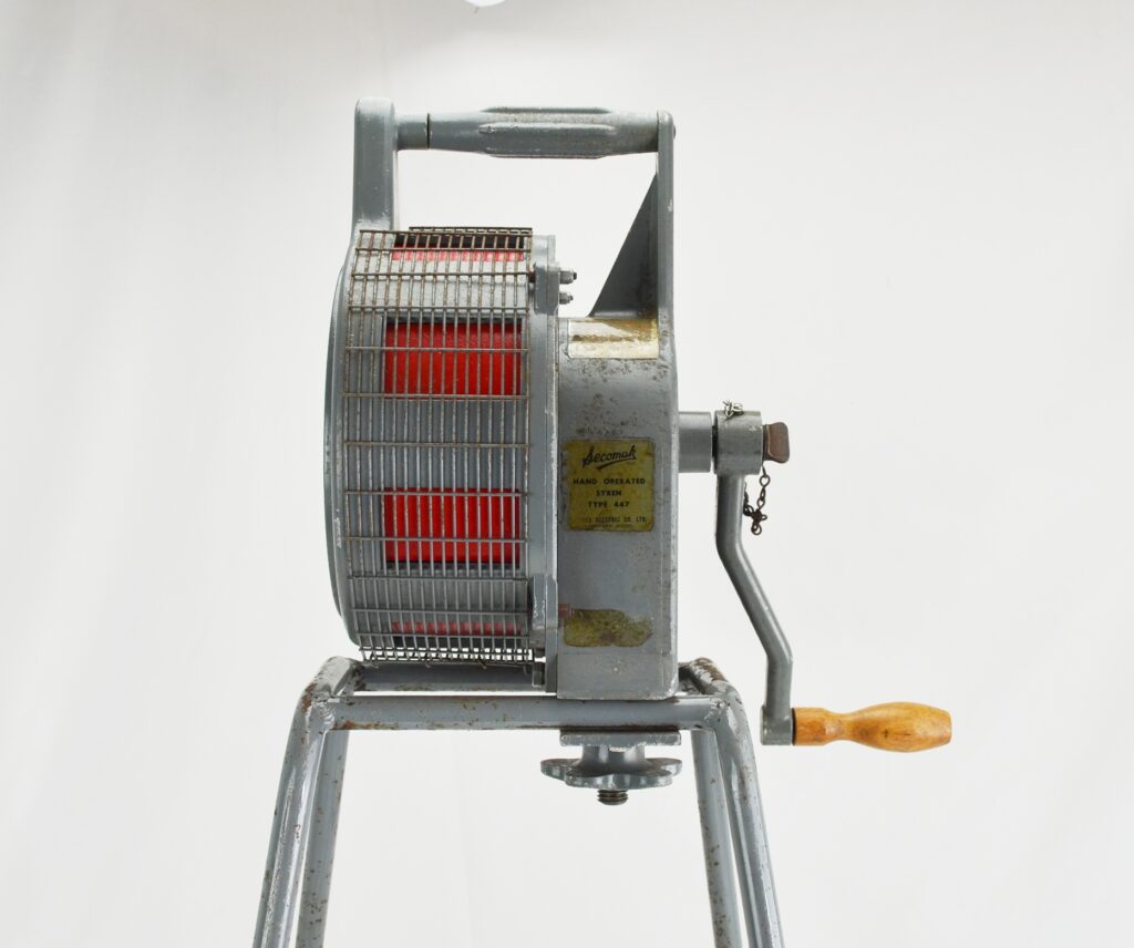 Original Secomak Hand Operated Siren Type 447 with ARP Whistle - Sally ...