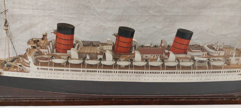 1950s Cased Scratch Built Ships Model Of RMS Queen Mary* - Sally Antiques