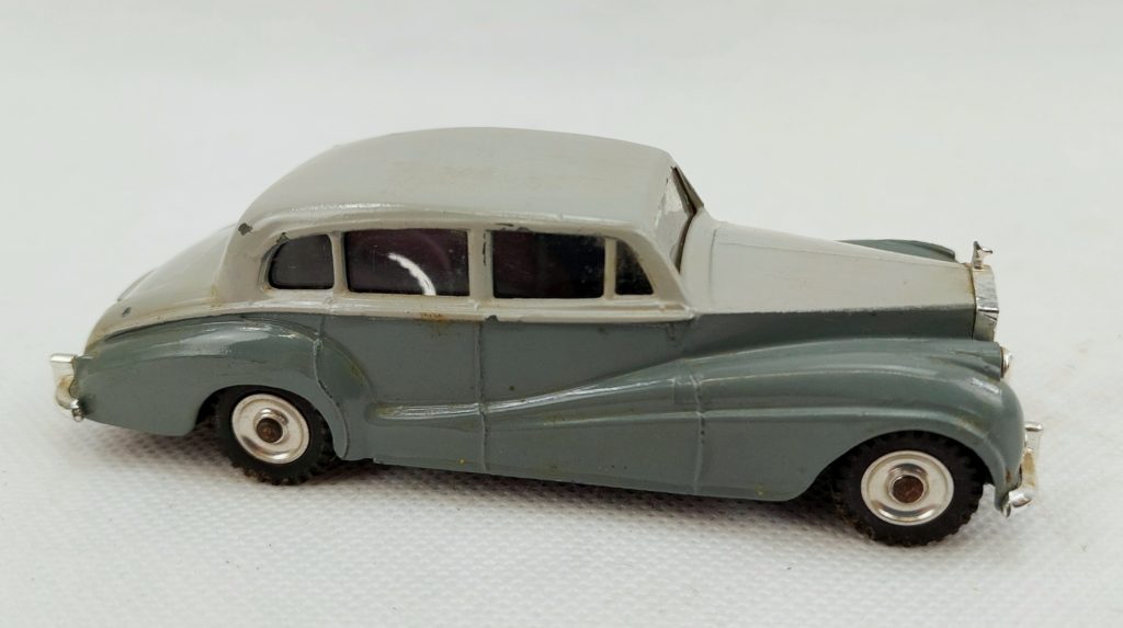 Boxed Dinky 150 Rolls Royce Silver Wraith* - Sally Antiques