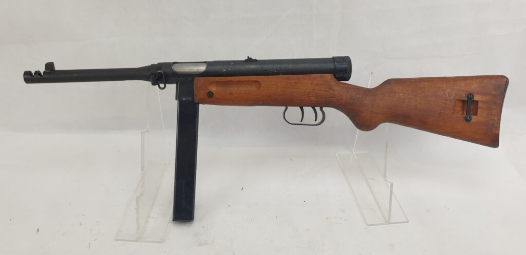 Italian Beretta Model 1938/49 Sub-Machine Gun - Deactivated - Sally ...