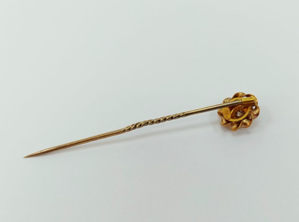 15ct Yellow Gold Diamond Tie Pin - Sally Antiques