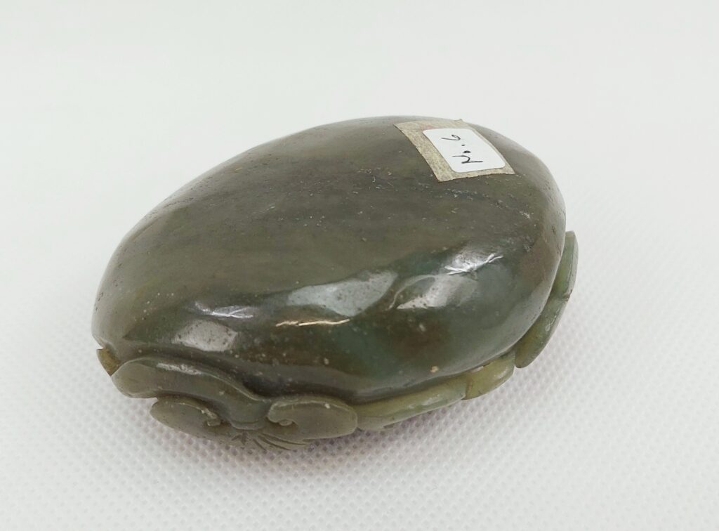 Qing Dynasty Chinese Green Nephrite Jade Fondling Stone With Toad ...