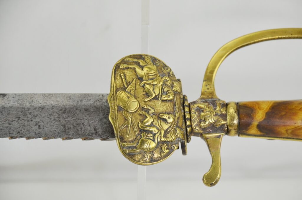 18th Century English Sawback Hunting Hanger Short Sword - Sally Antiques