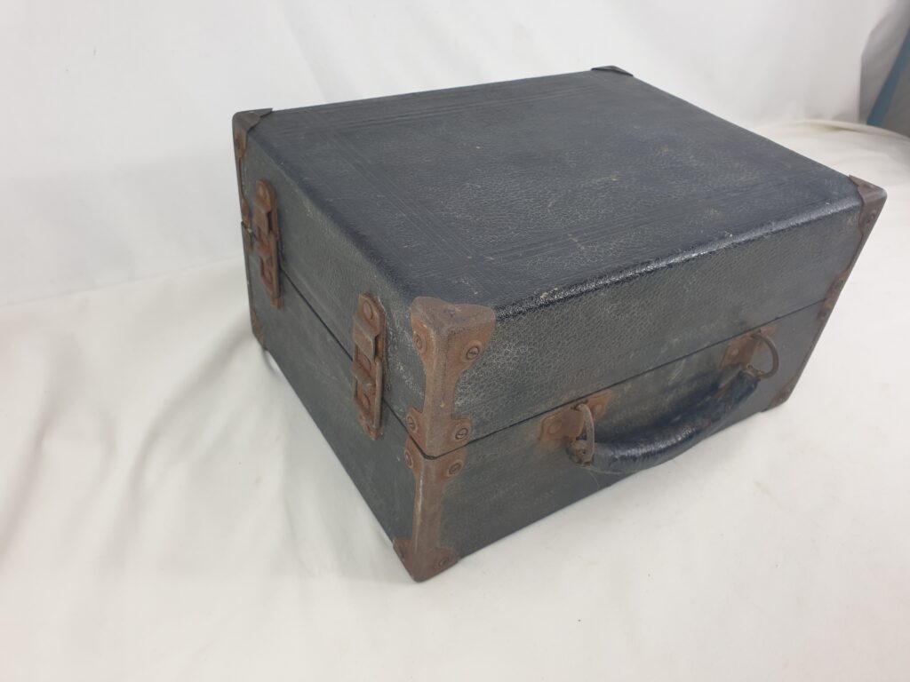 WW2 Decca Junior Portable Gramophone - Sally Antiques