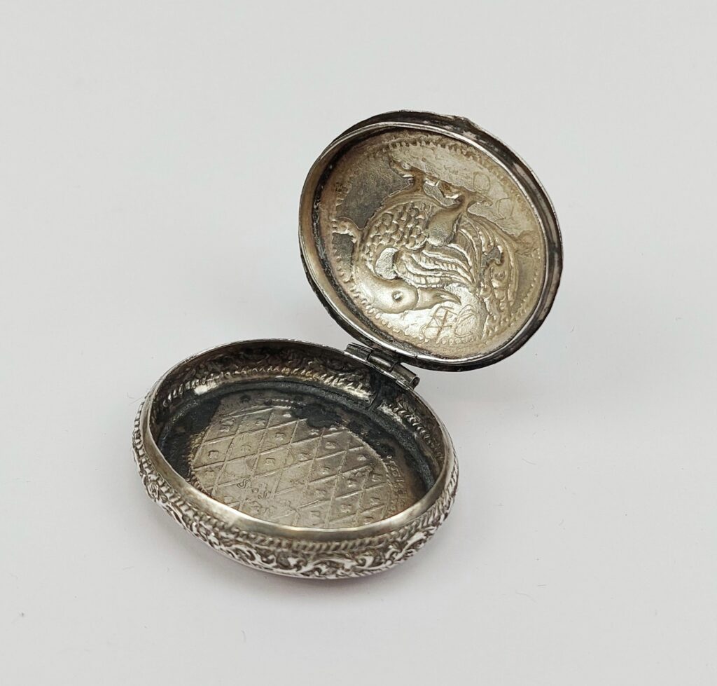Chinese White Metal Pill Box With Dragon Decoration - Sally Antiques