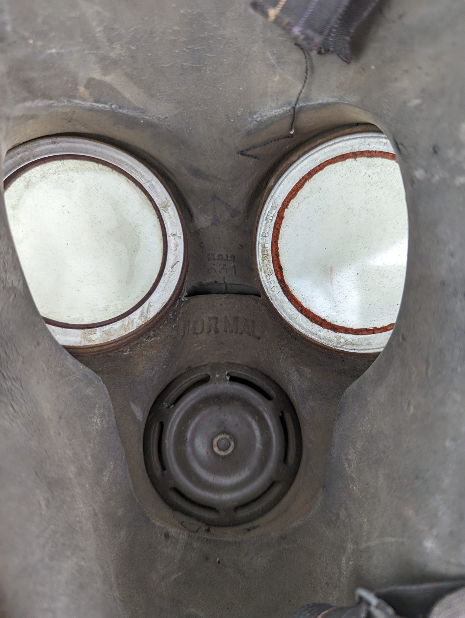 Original WW2 British General Service Respirator Mk IV - Sally Antiques