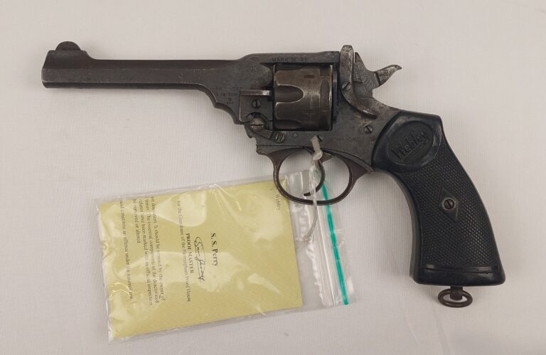 EU Spec Deactivated WW2 Webley Mark 4 Service Revolver Serial Number ...