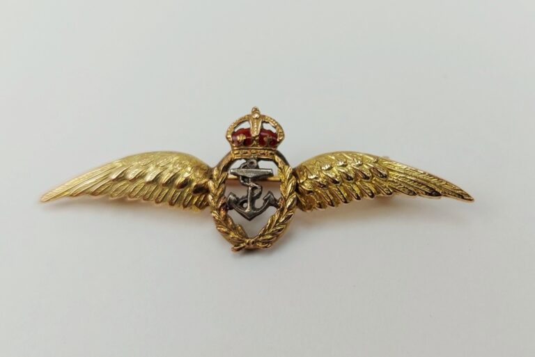 Cased WW2 Era 9ct Gold Fleet Air Arm Badge - Sally Antiques