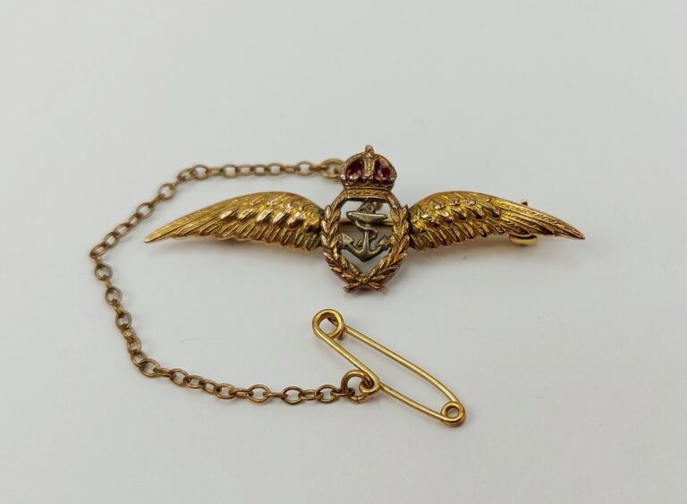 WW2 Era 9ct Gold Fleet Air Arm Badge - Sally Antiques