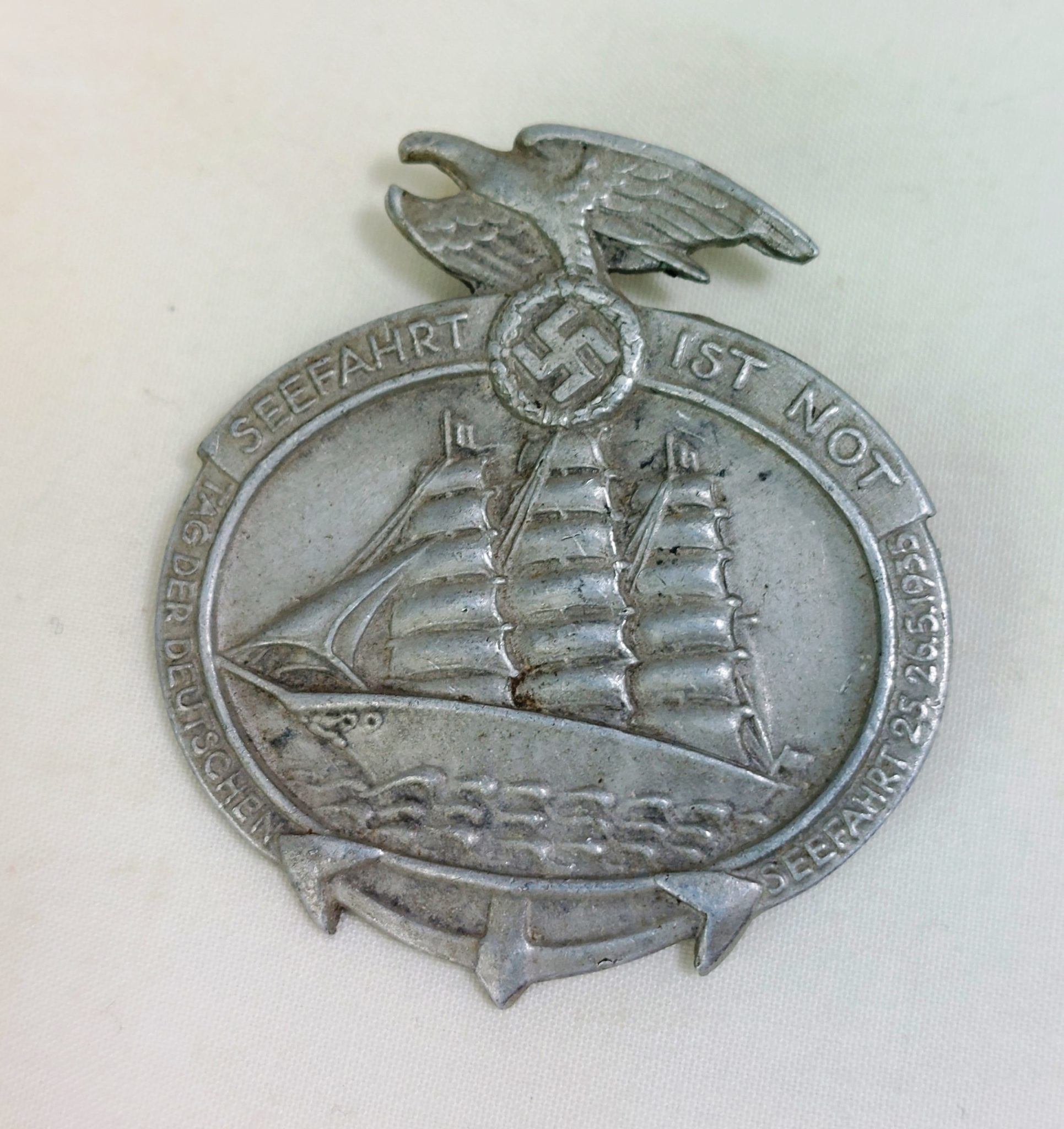 Original German Third Reich 'SEEFAHRT' Day of German Seafaring Badge ...