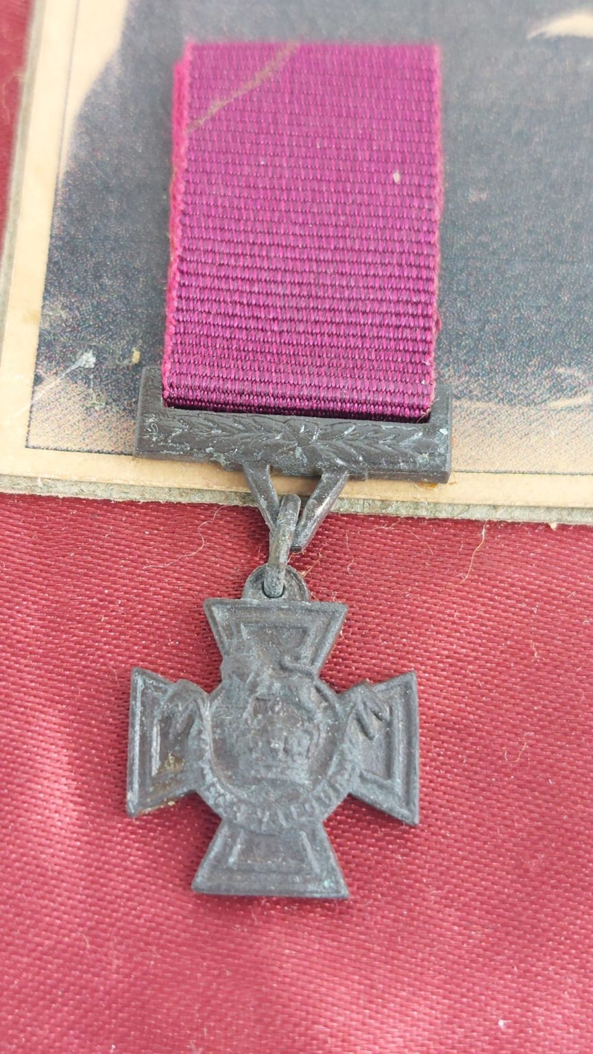 WW1, Original Photograph and Miniature Victoria Cross, Australian Royal ...