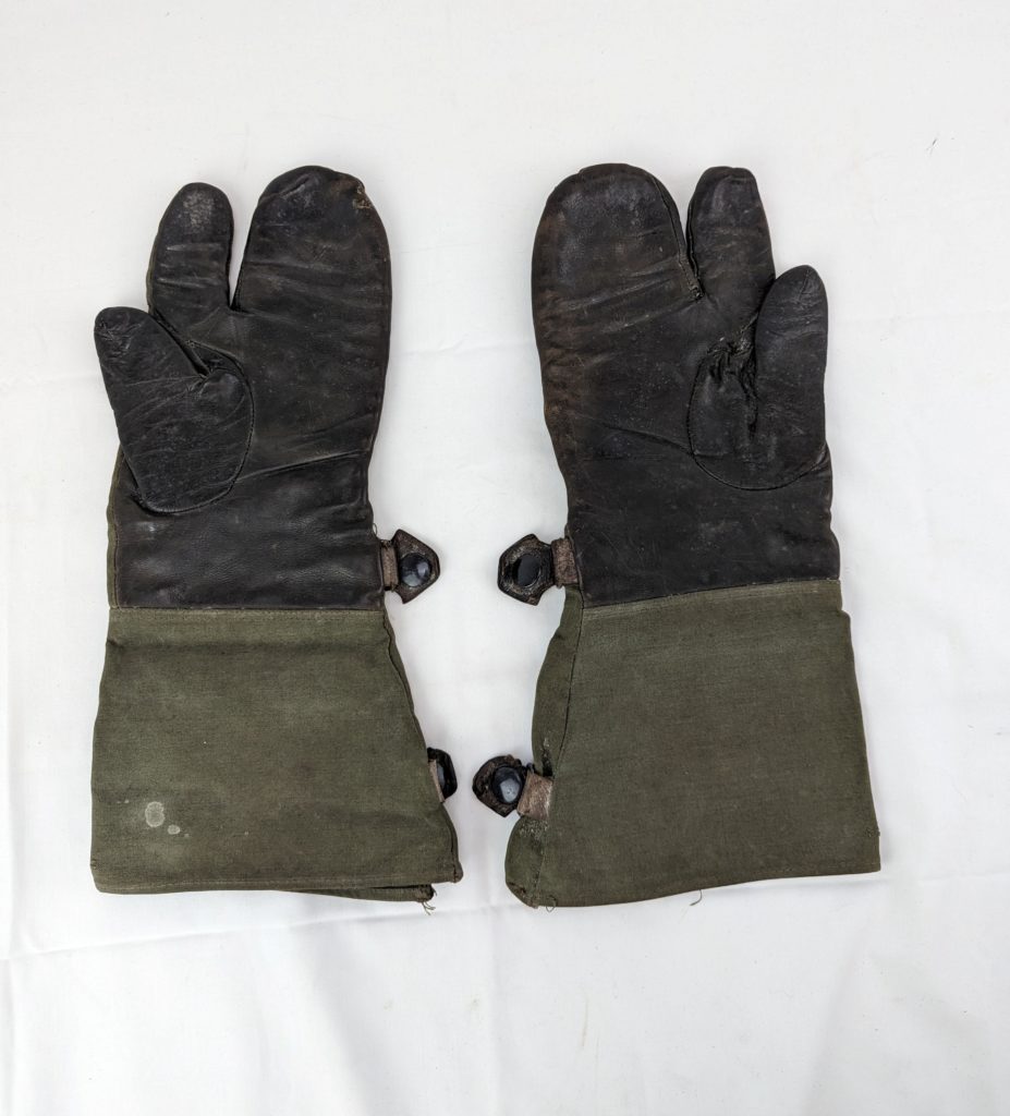 WW2 Luftwaffe Bomber Air Crew/Pilot’s Gloves - Sally Antiques