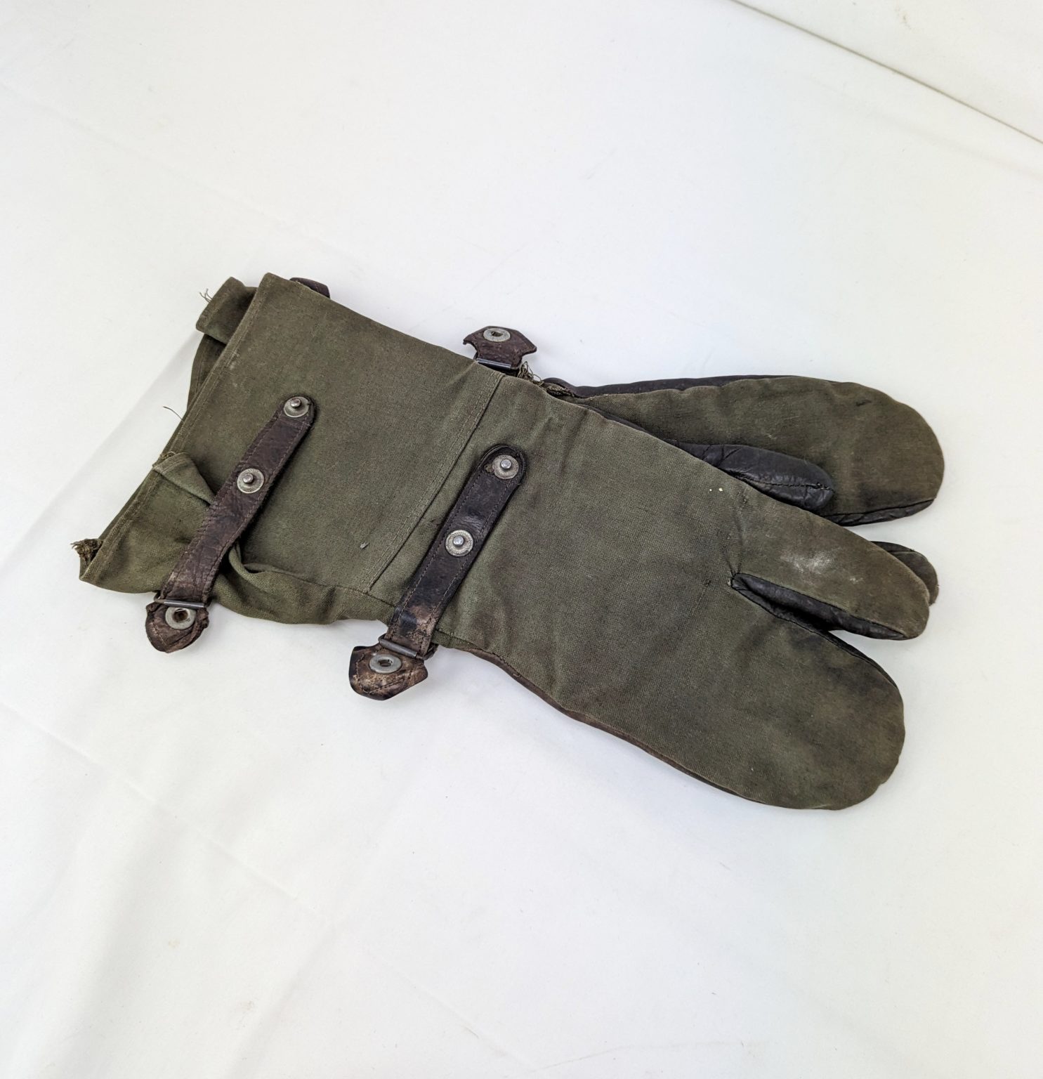 WW2 Luftwaffe Bomber Air Crew/Pilot’s Gloves - Sally Antiques