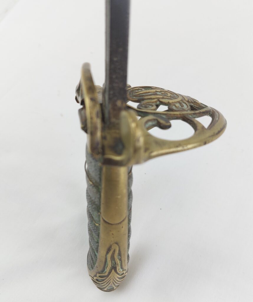 Small Victorian 1827 Pattern Infantry Officer's Sword with Hinged Guard ...