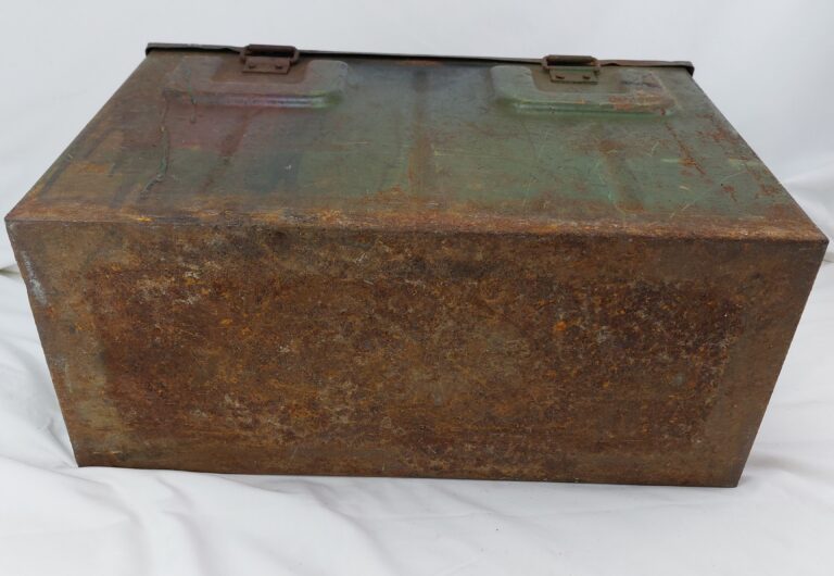 WW2 1943 B166 Ammunition Box - Sally Antiques