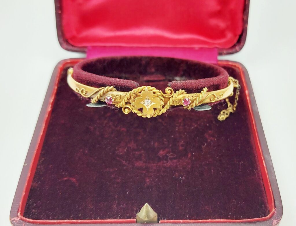 15ct Gold-Filled Diamond & Ruby Hinged Bangle - Sally Antiques