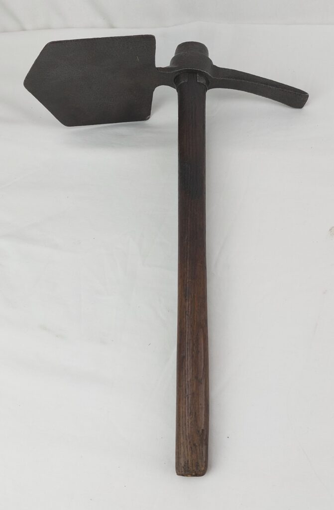 British, WW1, 1908 Pattern entrenching tool, Dated 1915 - Sally Antiques