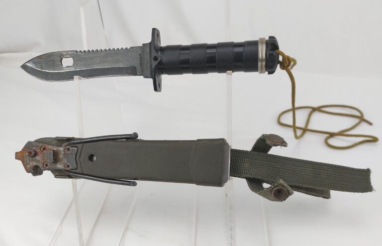 Explorer Kit Survival Knife and Scabbard - Sally Antiques