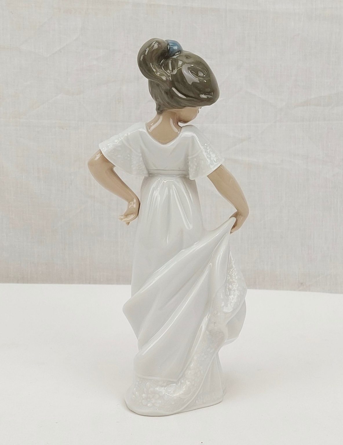 Nao Lladro Daisa Girl In White Dress - Sally Antiques