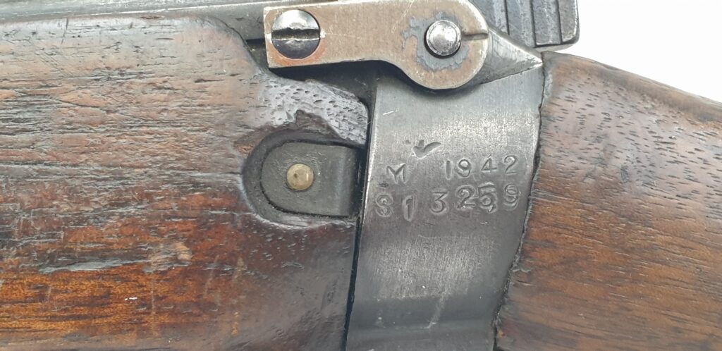 WW2 Dated 1942 No.4 Enfield Rifle and Bayonet EU Spec - Sally Antiques