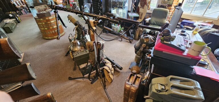 A WW2 German MG13 Machine Gun With Complete Kit - Sally Antiques