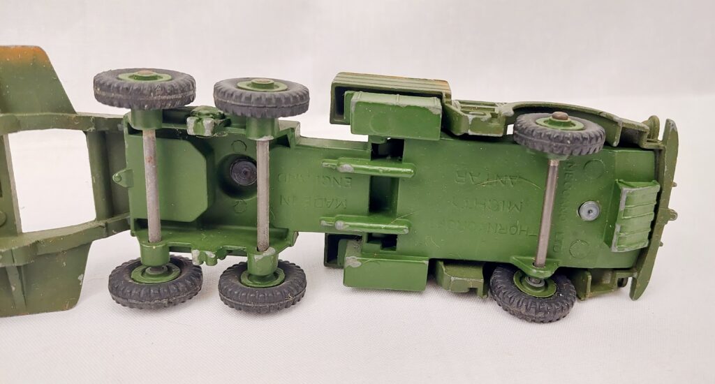 Dinky Supertoys Gift Set #698 Tank Transporter With Tank - Sally Antiques