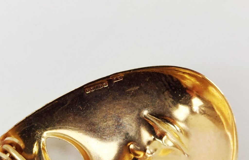 9ct Gold Crying Mask Brooch - Sally Antiques