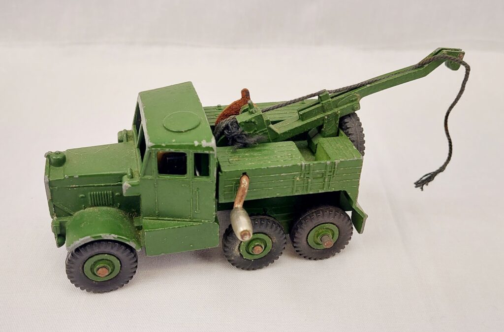 Dinky Supertoys #661 Recovery Tractor - Sally Antiques