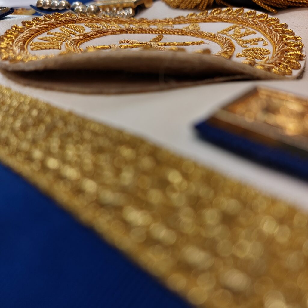Masonic Craft Dress Apron, Hampshire & Isle of Wight Sword Bearer Badge ...