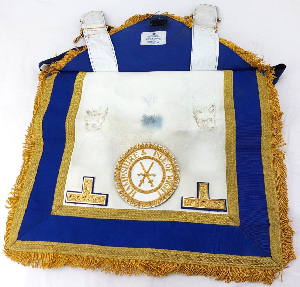 Masonic Craft Dress Apron, Hampshire & Isle of Wight Sword Bearer Badge ...