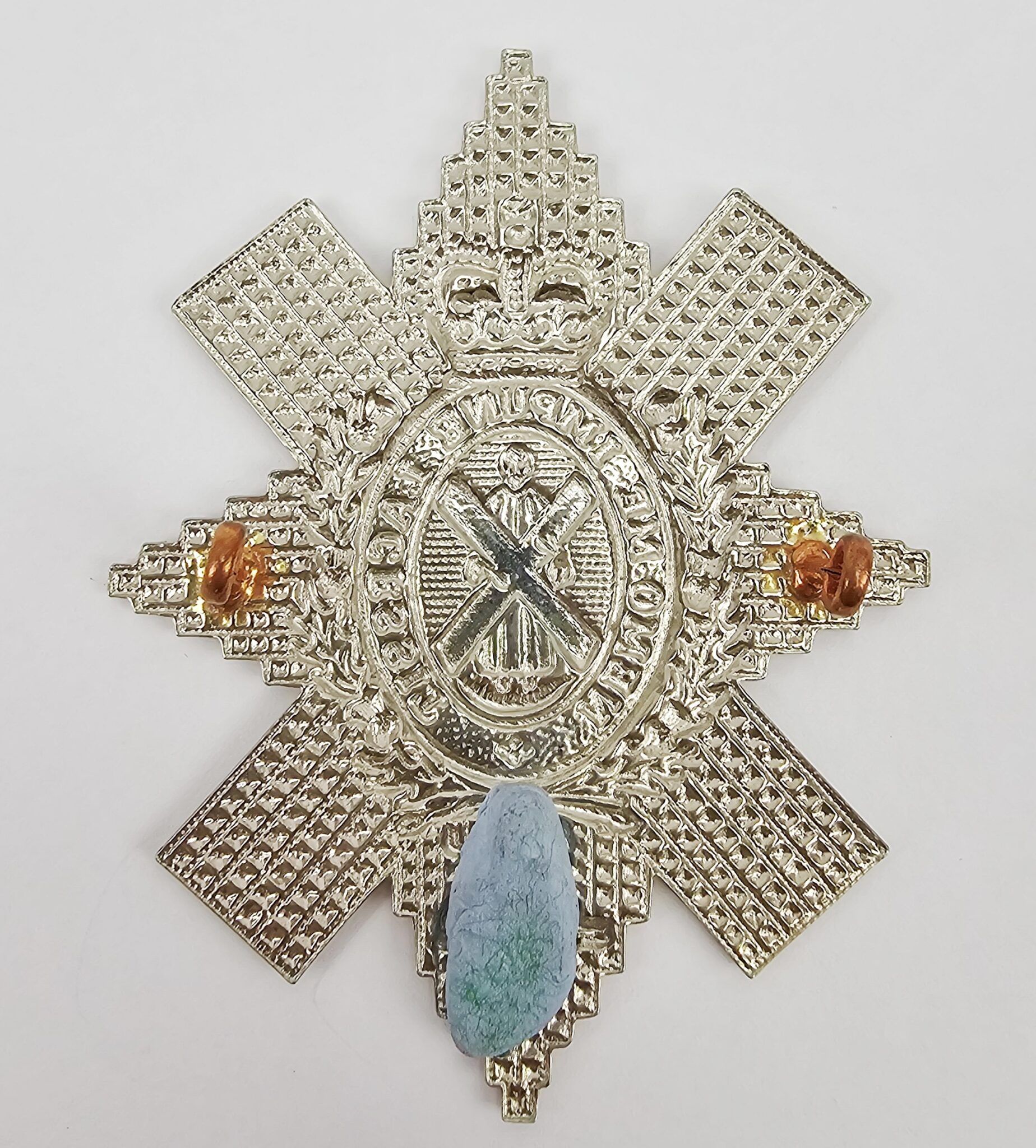 Q.E.2 Scots Guard Cap Badge - Sally Antiques