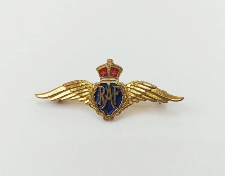 WW2 RAF Sweetheart Badge - Sally Antiques