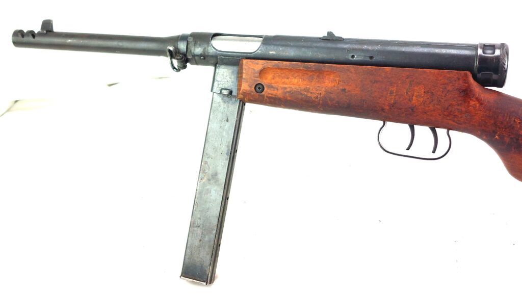 Italian, WW2, MP Beretta Mod 38/44 Cal 9 Sub Machine Gun with 40 Round ...
