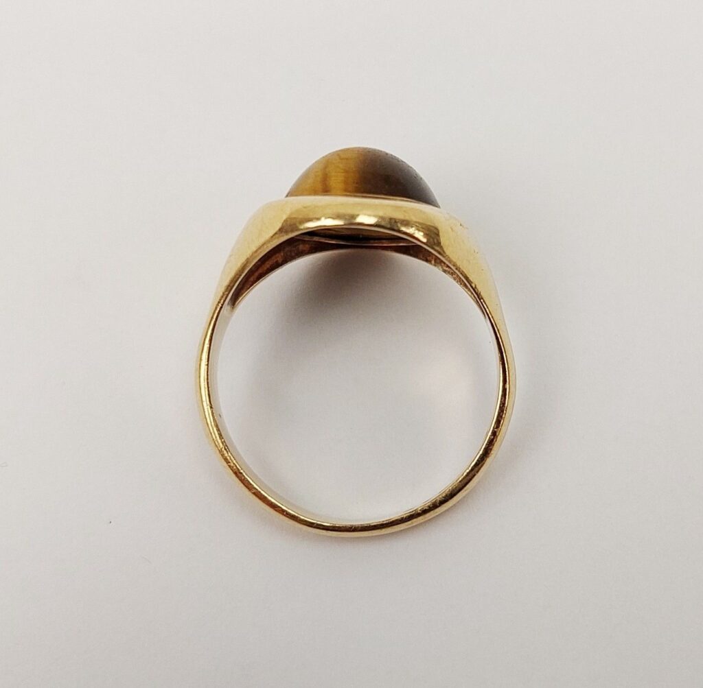 Gents 9ct Gold Tigers Eye Signet Ring UK Size T+, US 10 - Sally Antiques
